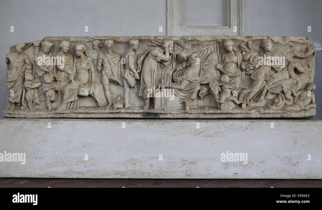 Sarcophagus. Myth of Medea. Marble. 150-170 AD. Roman Stock Photo - Alamy