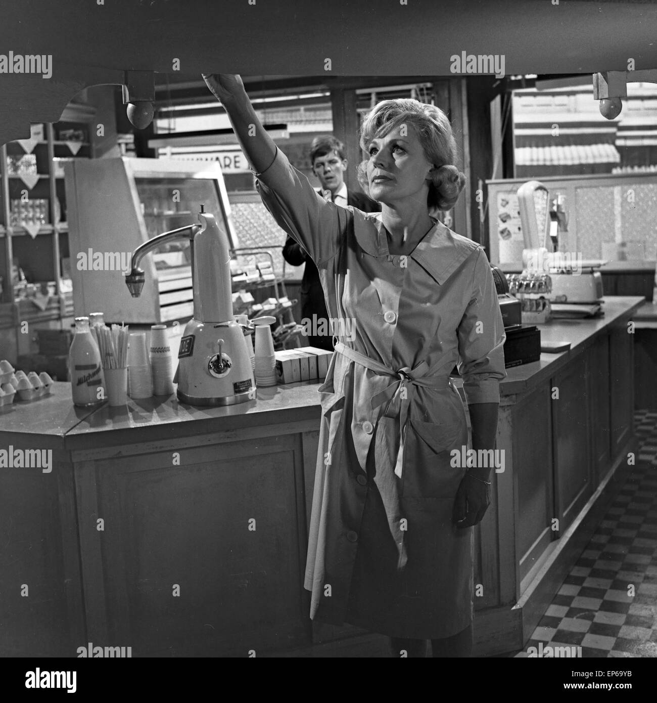 Alsterstrasse, Fernsehserie, Deutschland 1963, Szenenfoto mit Peter ...