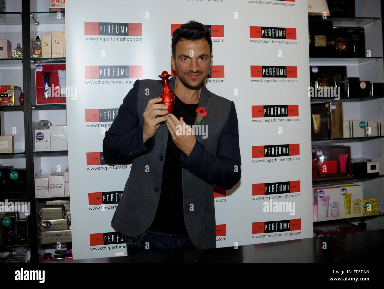 Peter Andre promotes his perfume and greets fans at The Perfume Shop in ...