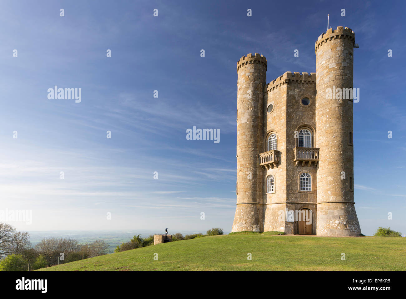 Broadway Tower folly and viewpoint, Broadway Country Park ...
