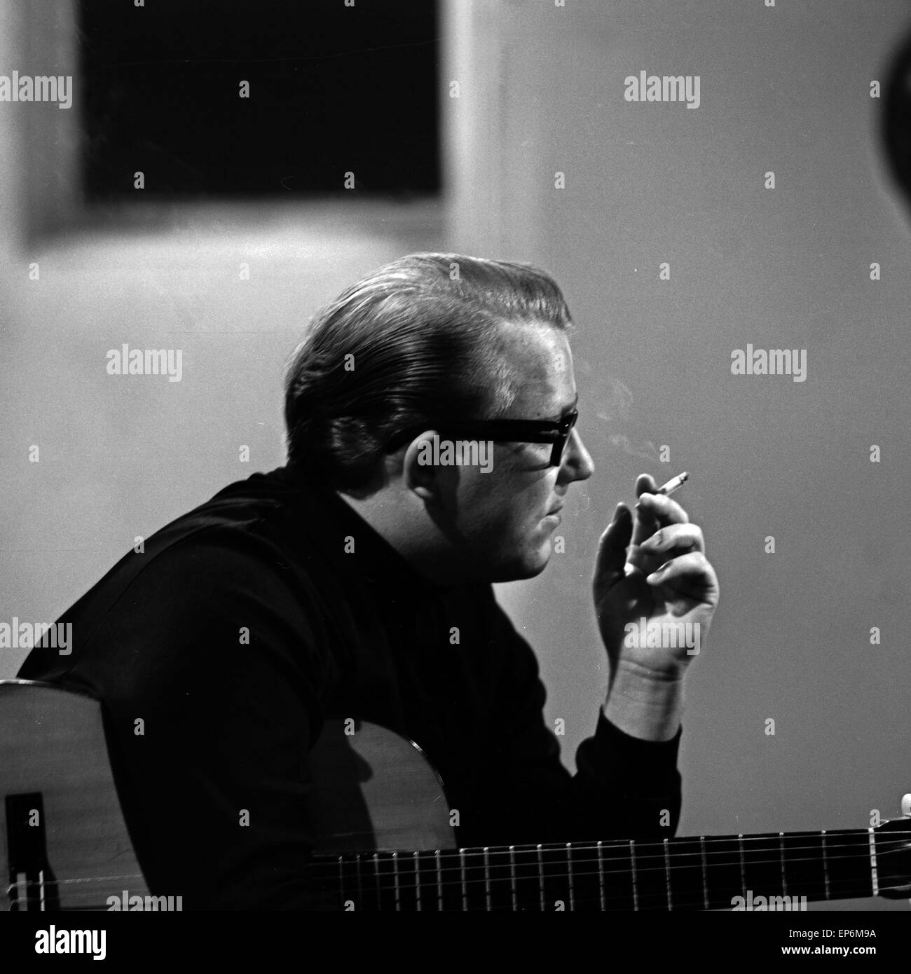 Deutscher Konzertgitarrist und Komponist Siegfried Behrend, Deutschland ...