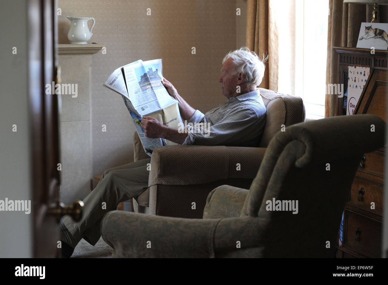 Modern telegraph room hi-res stock photography and images - Alamy