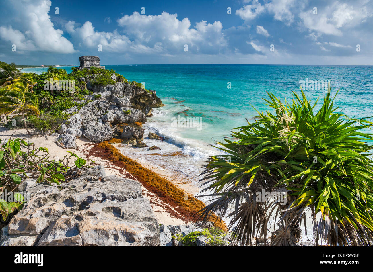 Templo del Dios del Viento (God of Winds Temple), Maya ruins at Tulum ...