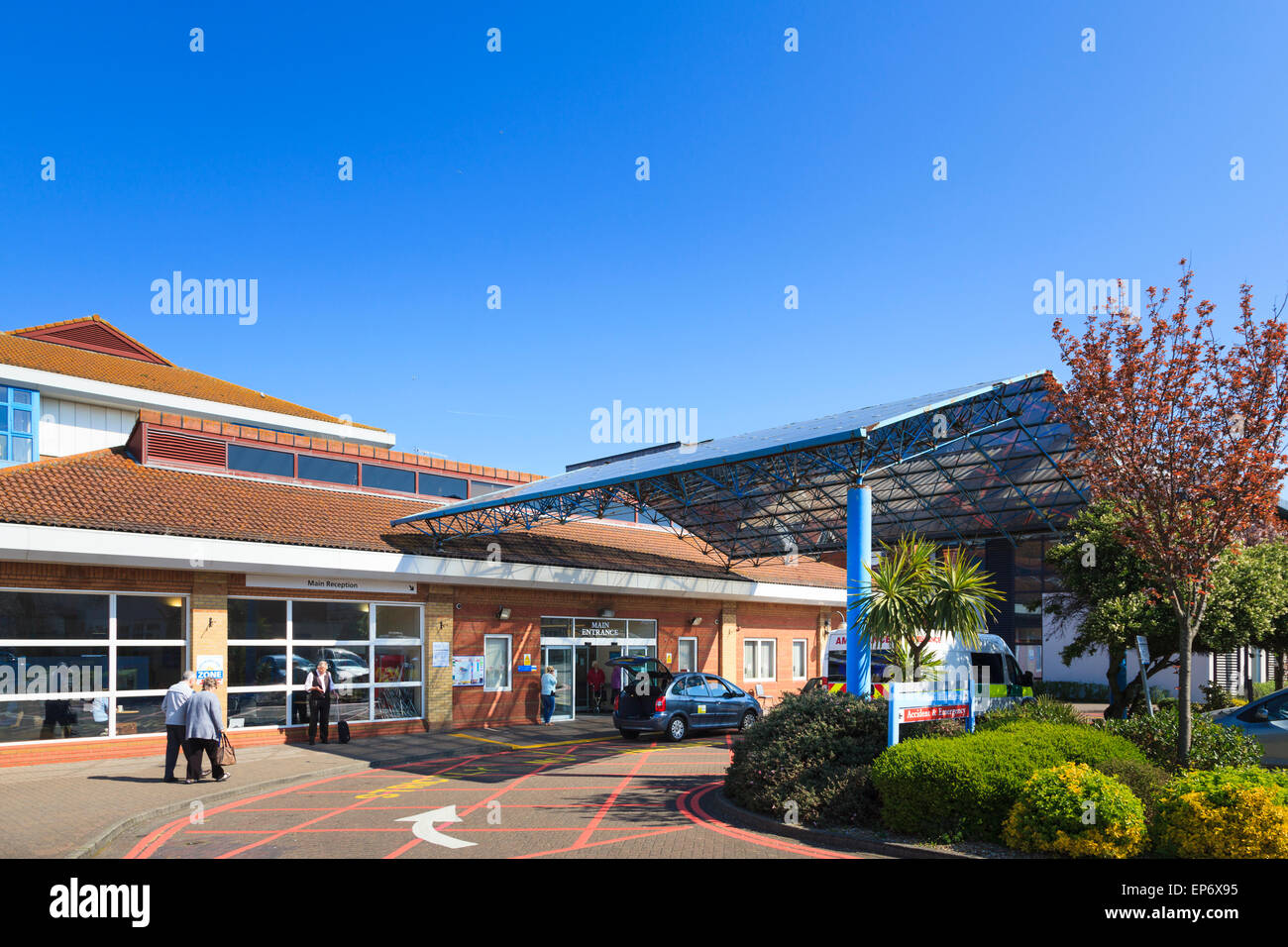 Main entrance exterior to Worthing Hospital West Sussex Stock Photo - Alamy