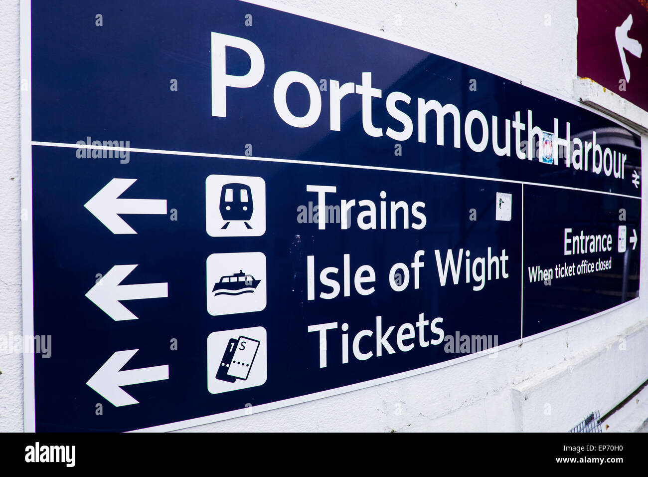 Portsmouth Harbour station sign - Portsmouth, England, U.K Stock Photo ...
