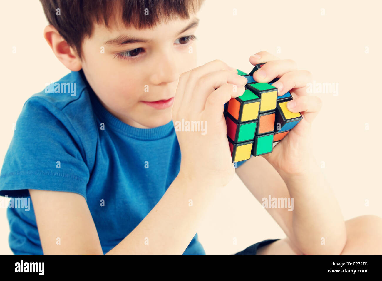 Solving a cube hi-res stock photography and images - Alamy