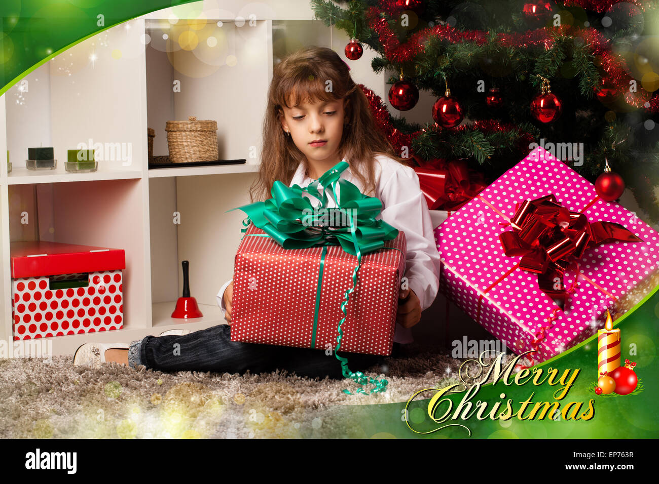 Kids with their christmas presents Stock Photo - Alamy
