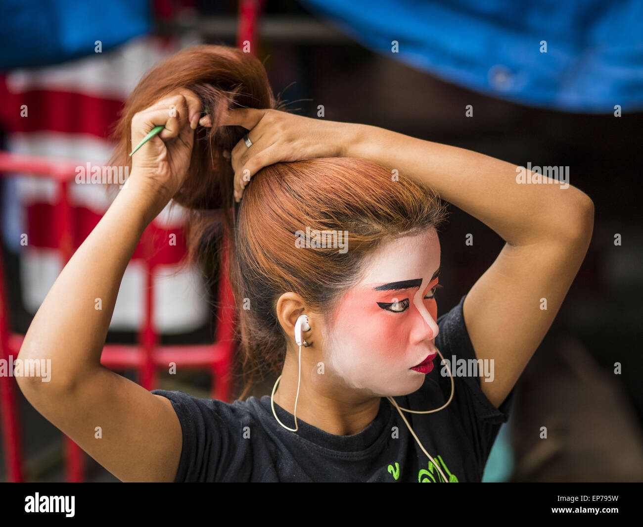 Chinese opera hair hi-res stock photography and images - Alamy
