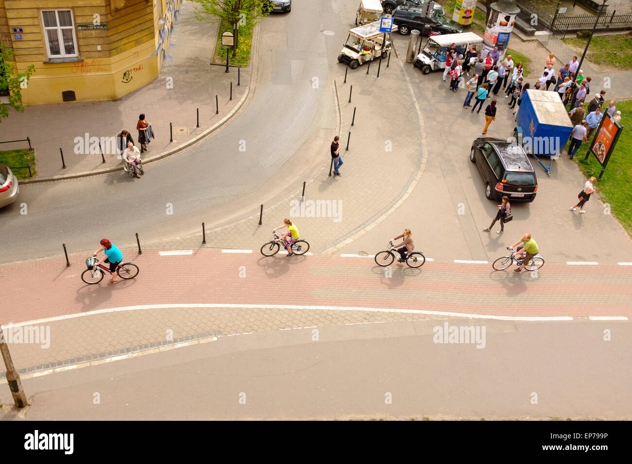 Cycle path from above hi-res stock photography and images - Alamy