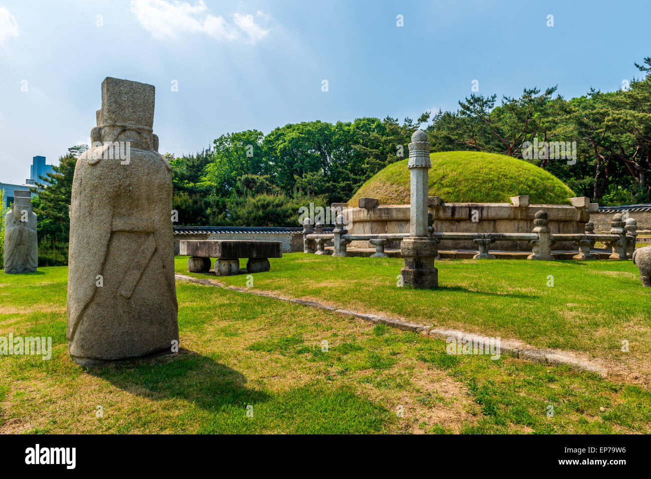 The Seonjeongneung Royal Tombs in the heart of downtown Seoul Stock ...