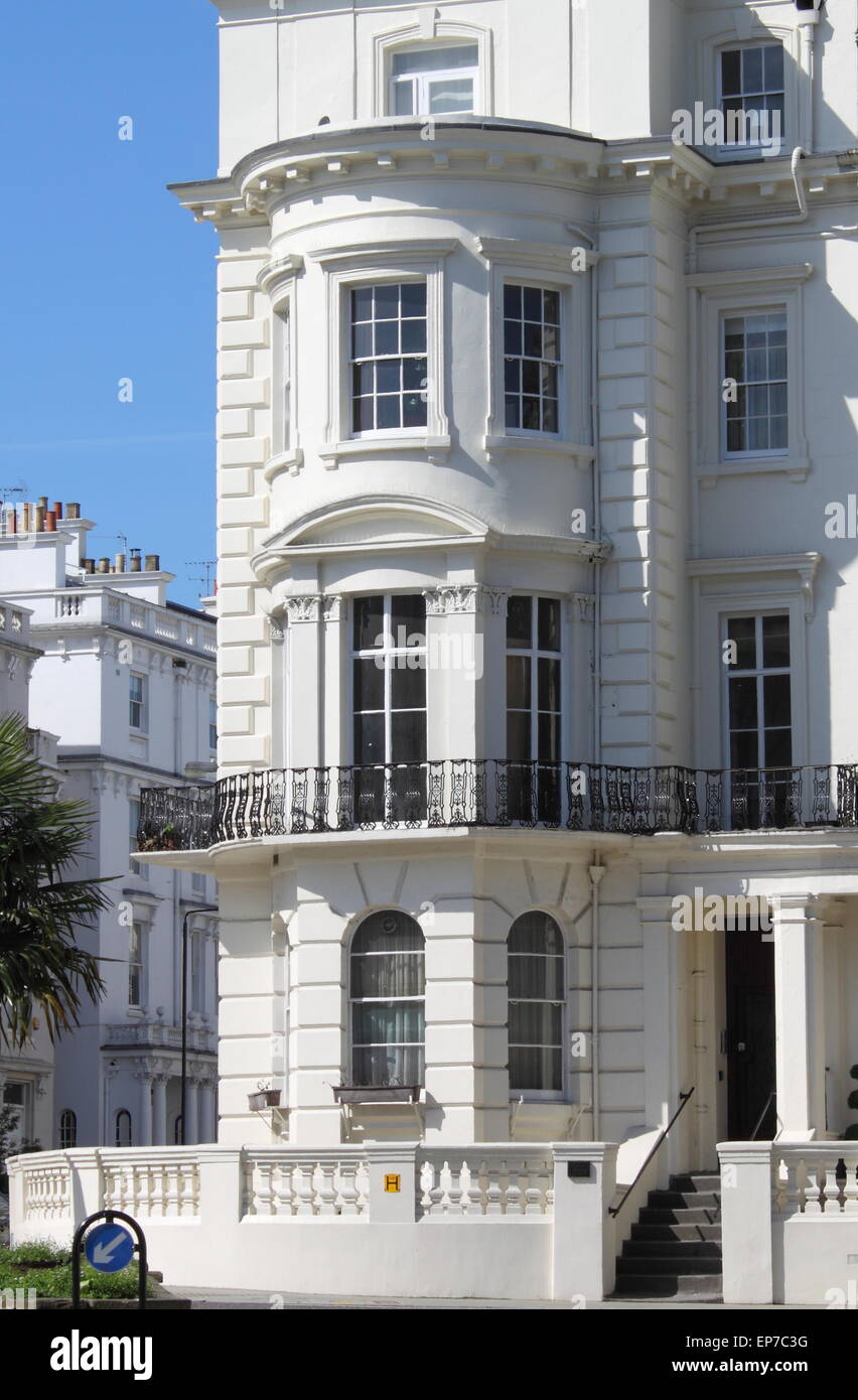 English style georgian house hi-res stock photography and images - Alamy