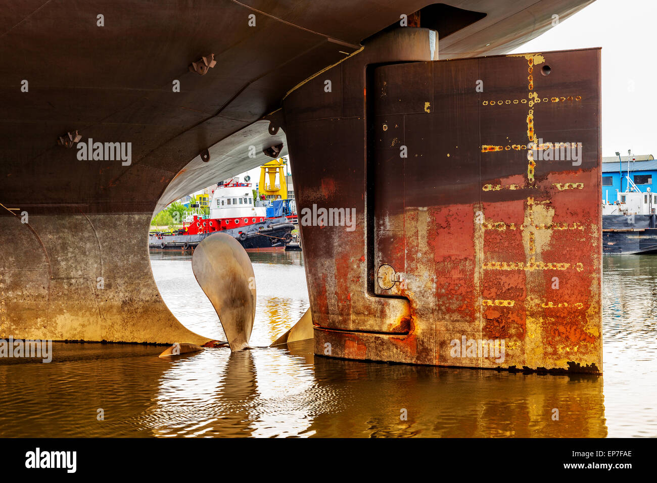 Close up of a ship propeller and rudder Stock Photo - Alamy
