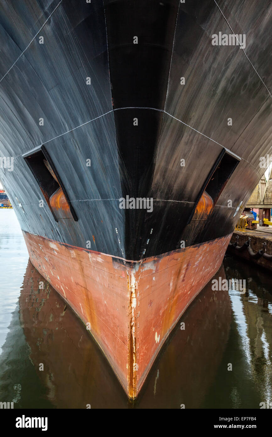 A bow of a ship with water depth gauge Stock Photo - Alamy