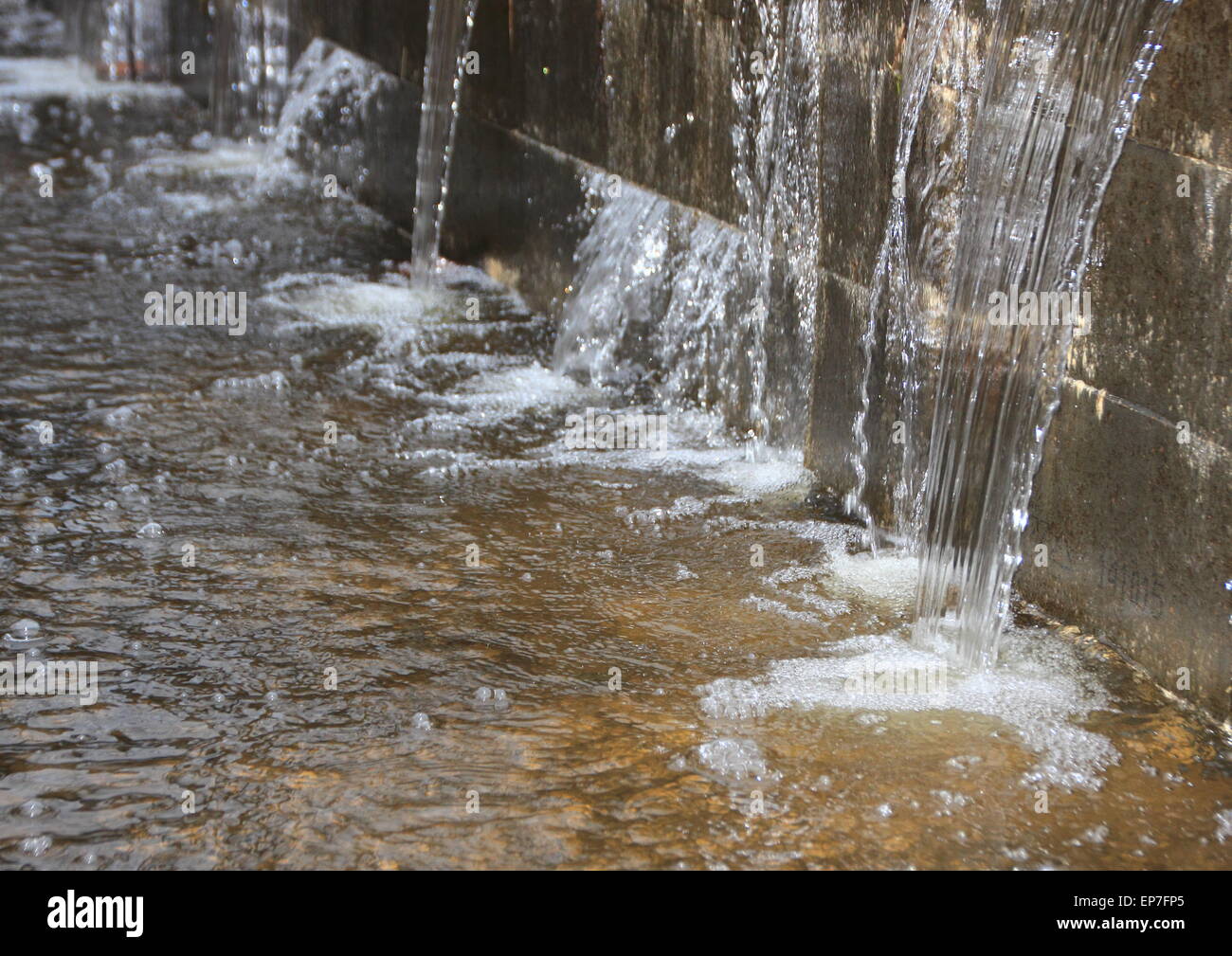 Splashing dam water hi-res stock photography and images - Alamy