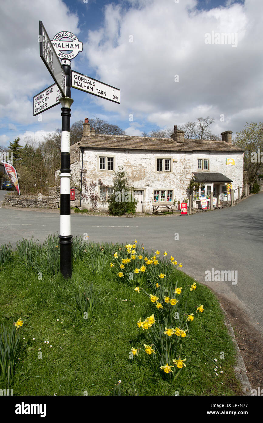 Old Village Shop In Malham Village Stock Photos & Old Village Shop In ...