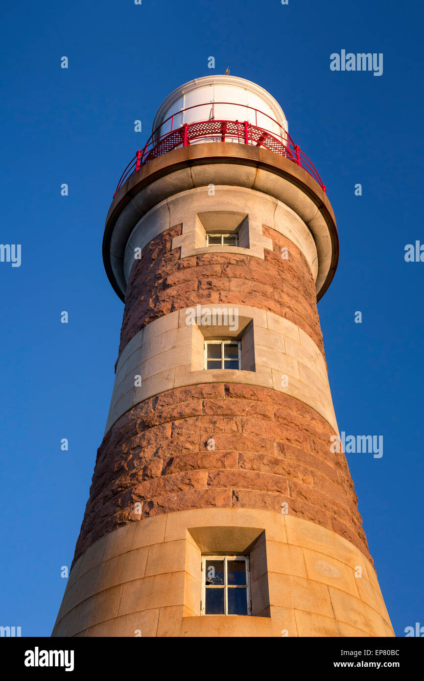 Sunderland lighthouse roker pier hi-res stock photography and images ...