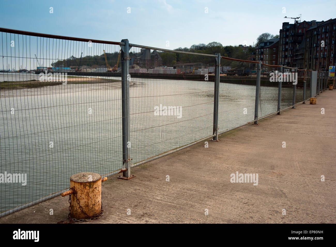 Fence erected along Mistley Quay Stock Photo - Alamy