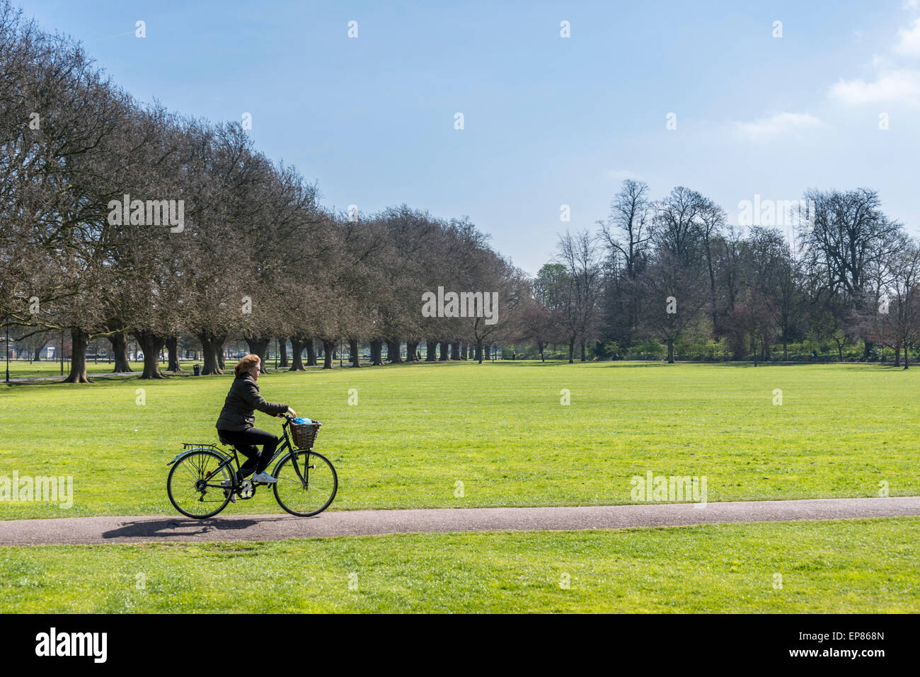 Jesus green cyclist hi-res stock photography and images - Alamy