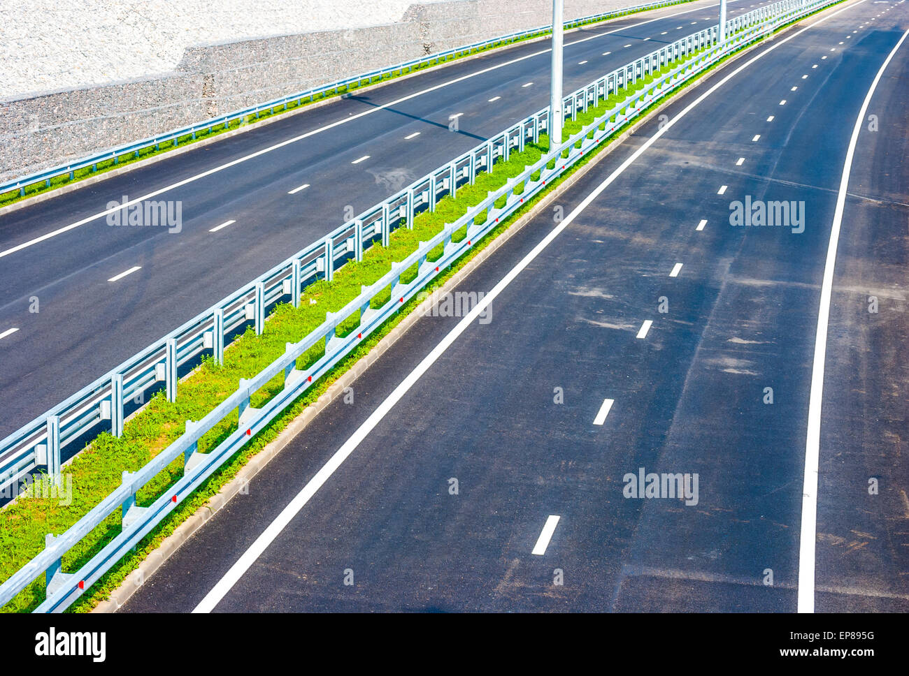 road under bridge Stock Photo - Alamy