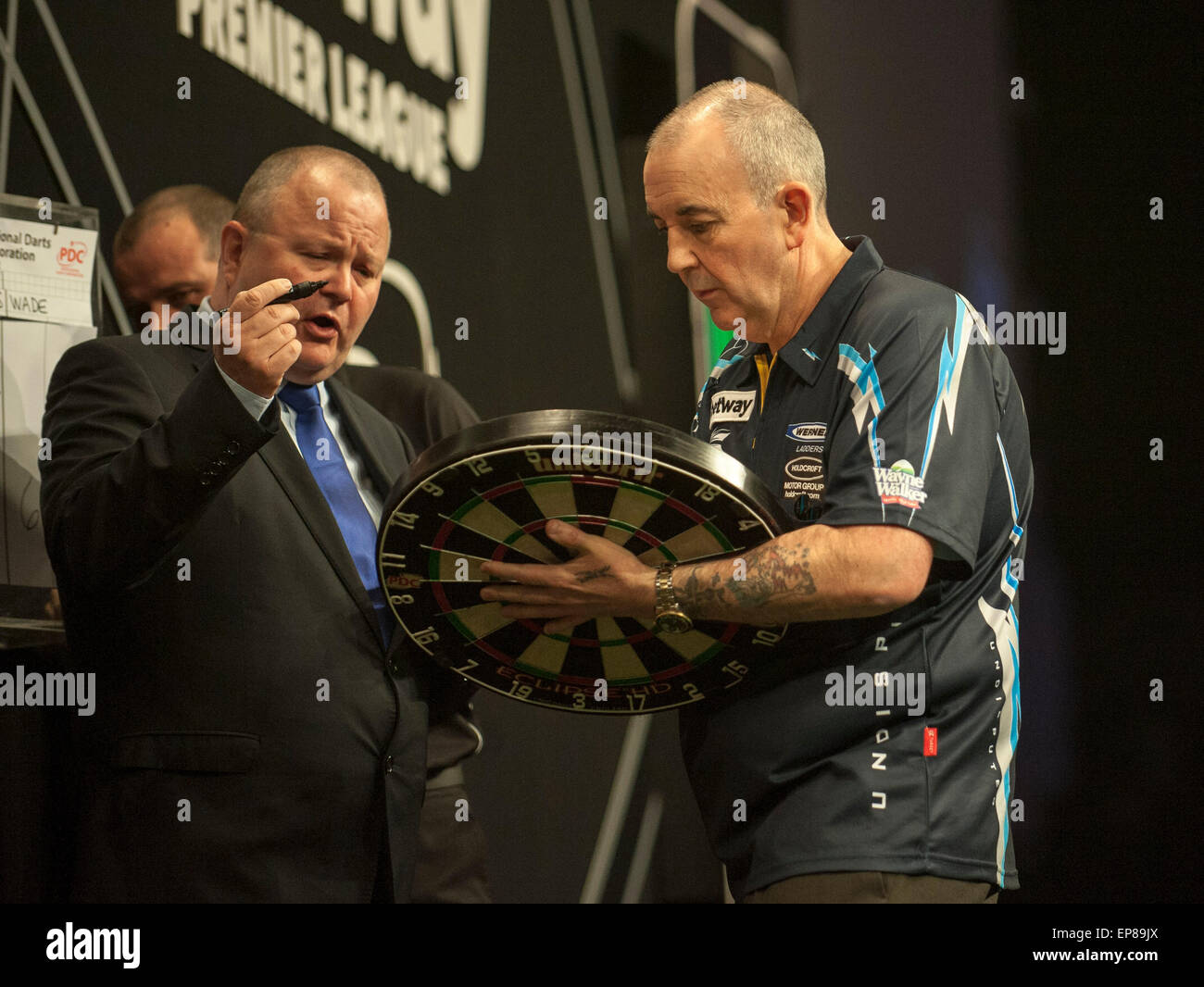 George noble darts hi-res stock photography and images - Alamy