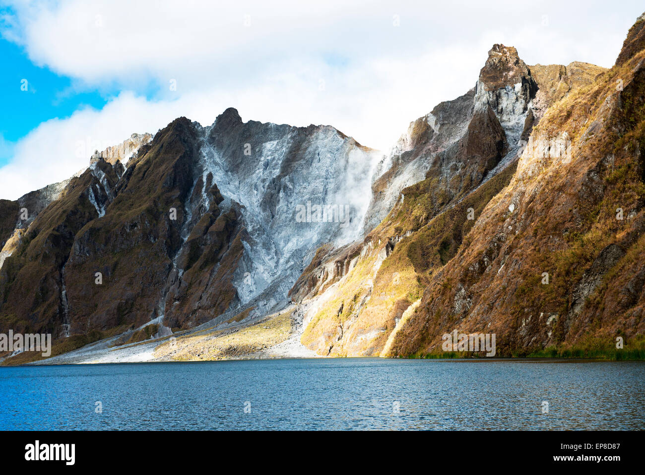 Crater lake Pinatubo Stock Photo - Alamy