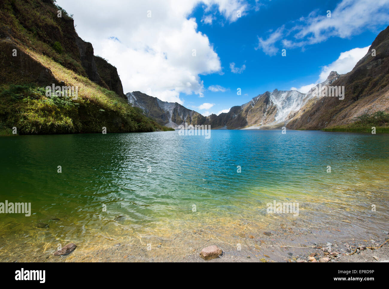 Mount pinatubo volcano hi-res stock photography and images - Alamy
