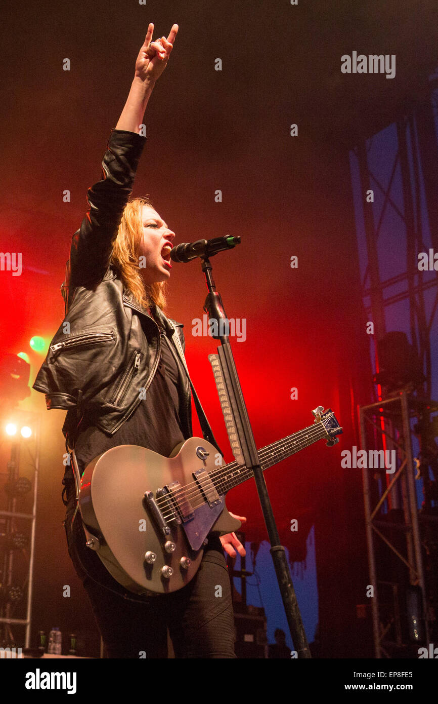 Elizabeth lzzy hale hi-res stock photography and images - Alamy