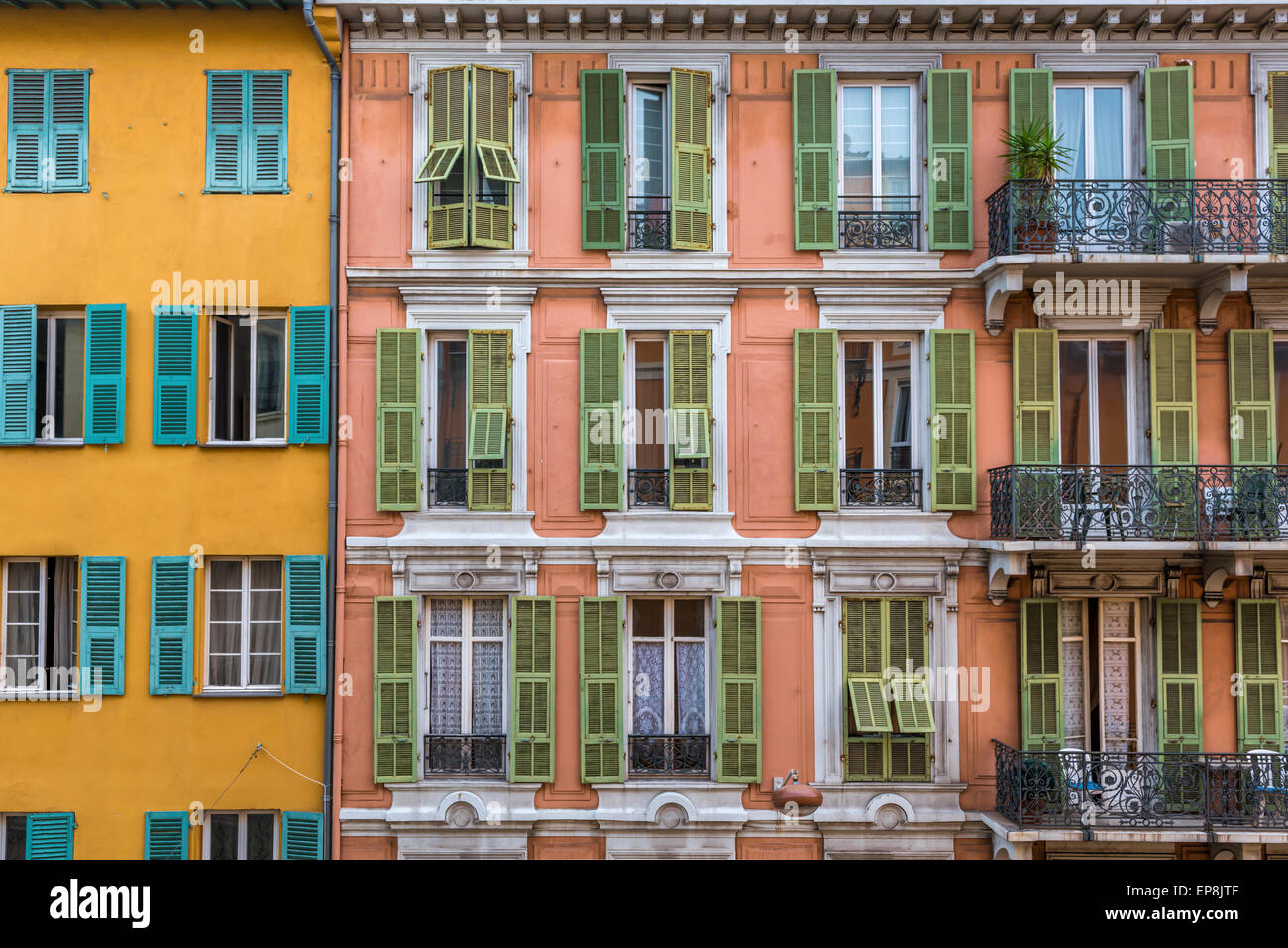 Traditional urban architecture hi-res stock photography and images - Alamy