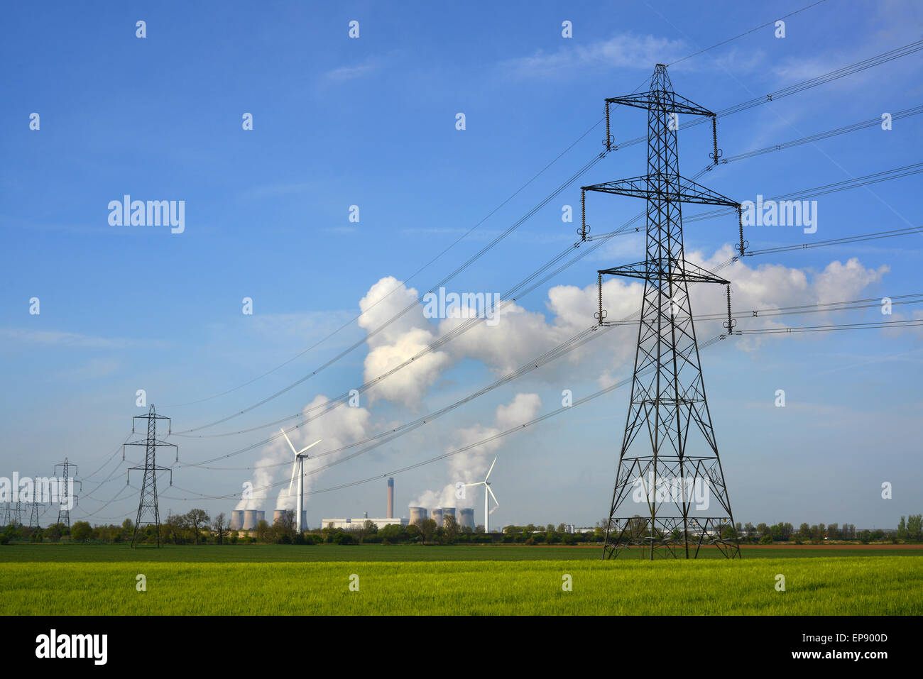 Windmill generating station hi-res stock photography and images - Alamy