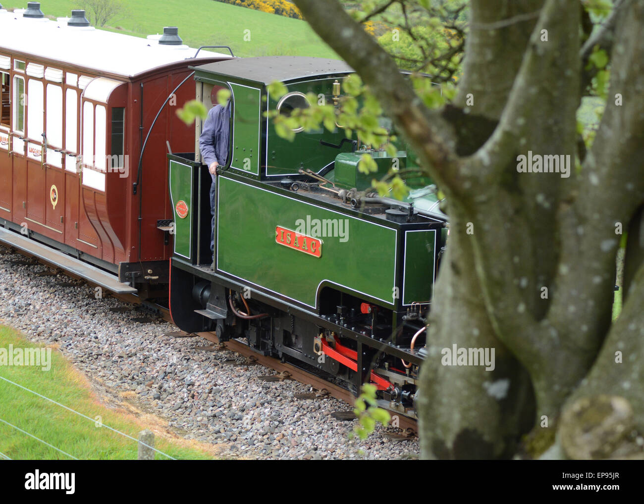 Lynton & Barnstaple Narrow Guage Steam Railway at Woody Bay Station ...