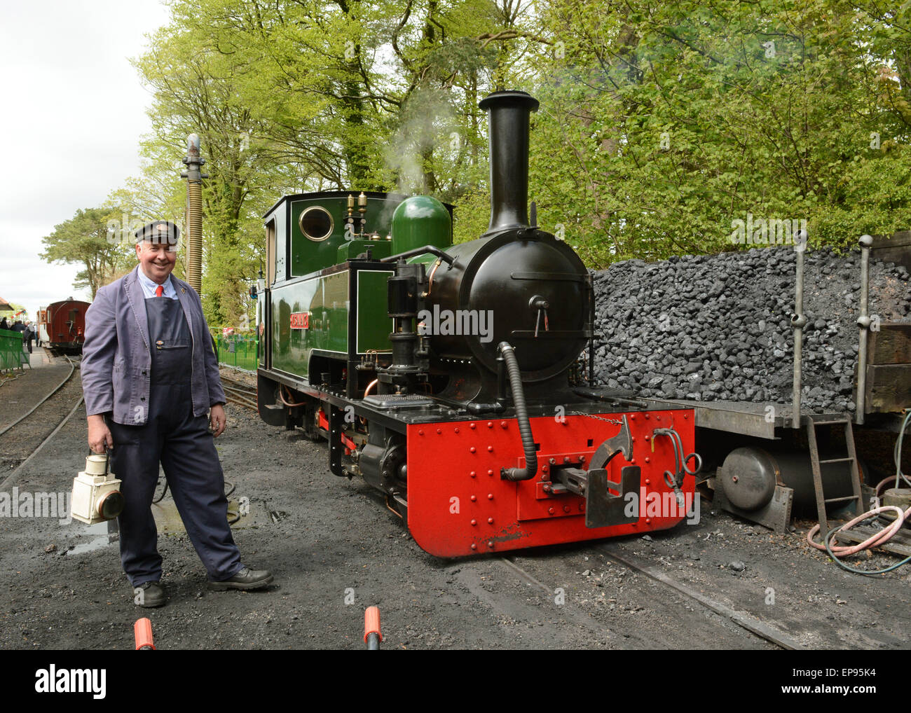 Lynton & Barnstaple Narrow Guage Steam Railway at Woody Bay Station ...