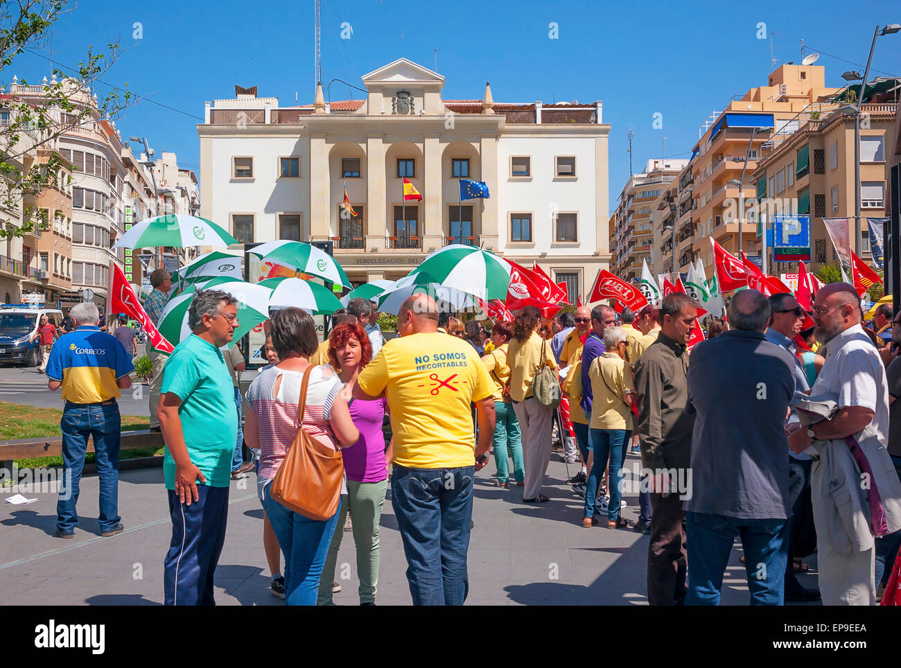 -Demonstration Post Office workers, against cuts of Spanish Politicians ...