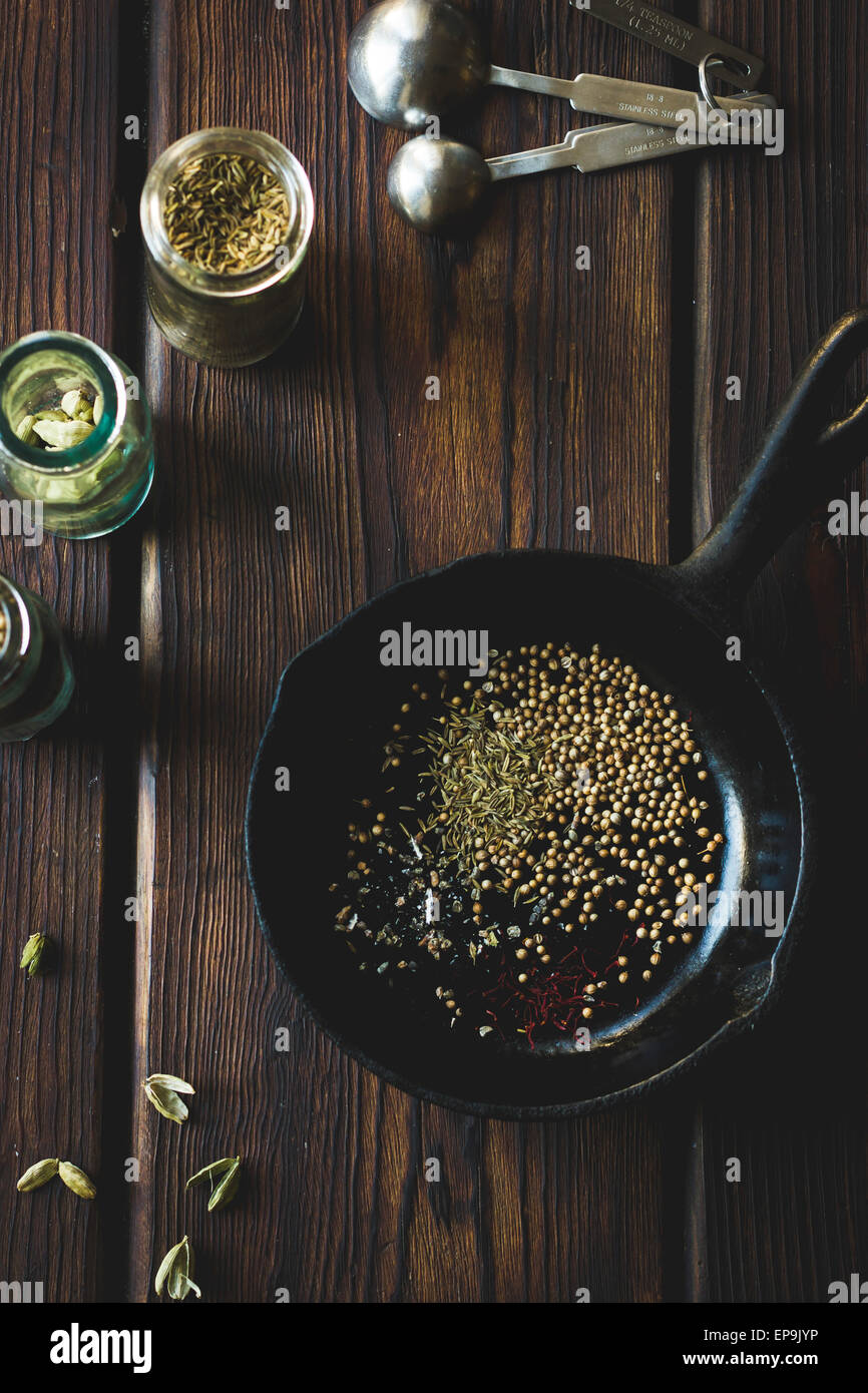 Saucepan and spices hi-res stock photography and images - Alamy