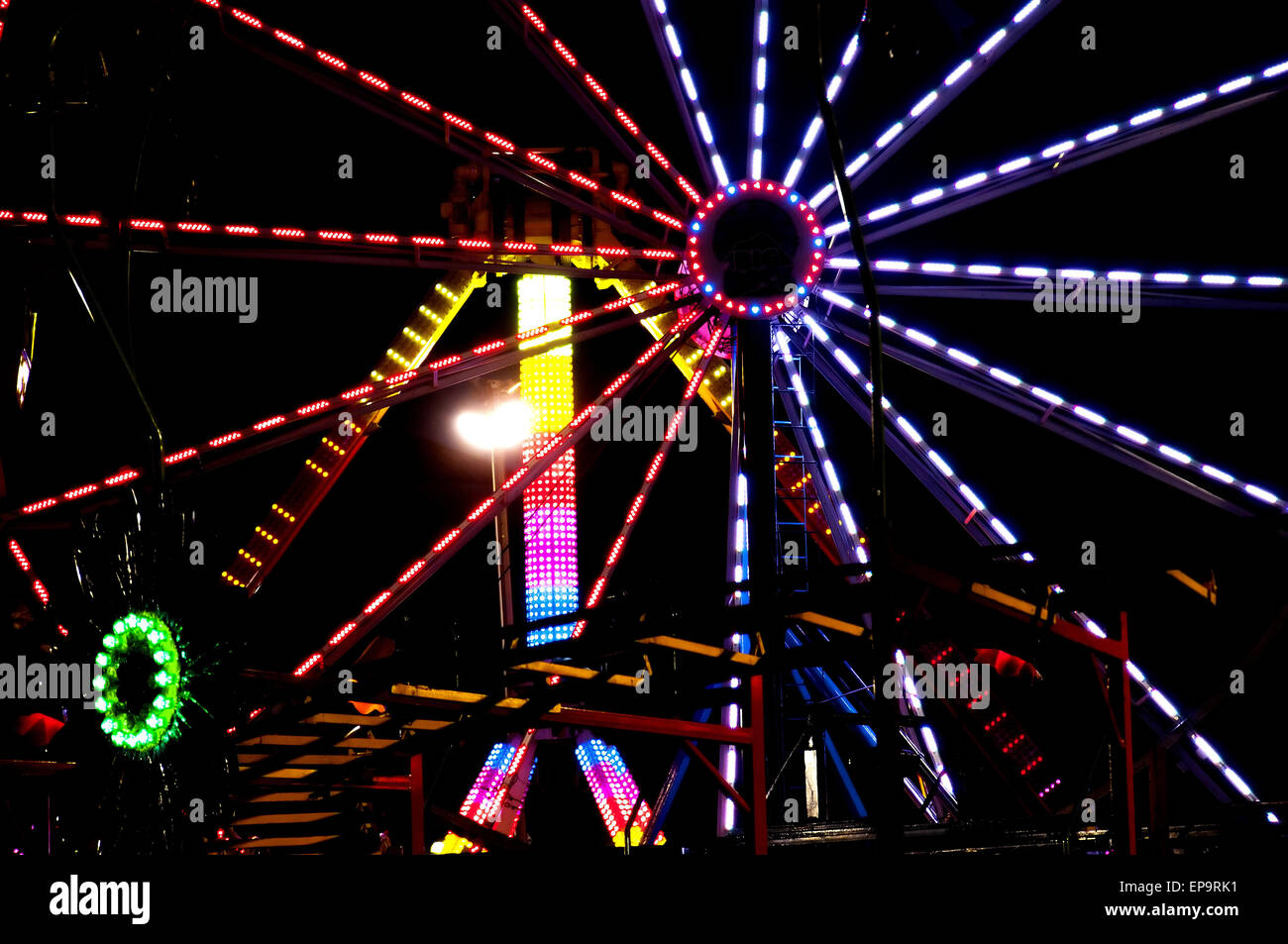 Carnival midway amusement ride hi-res stock photography and images - Alamy