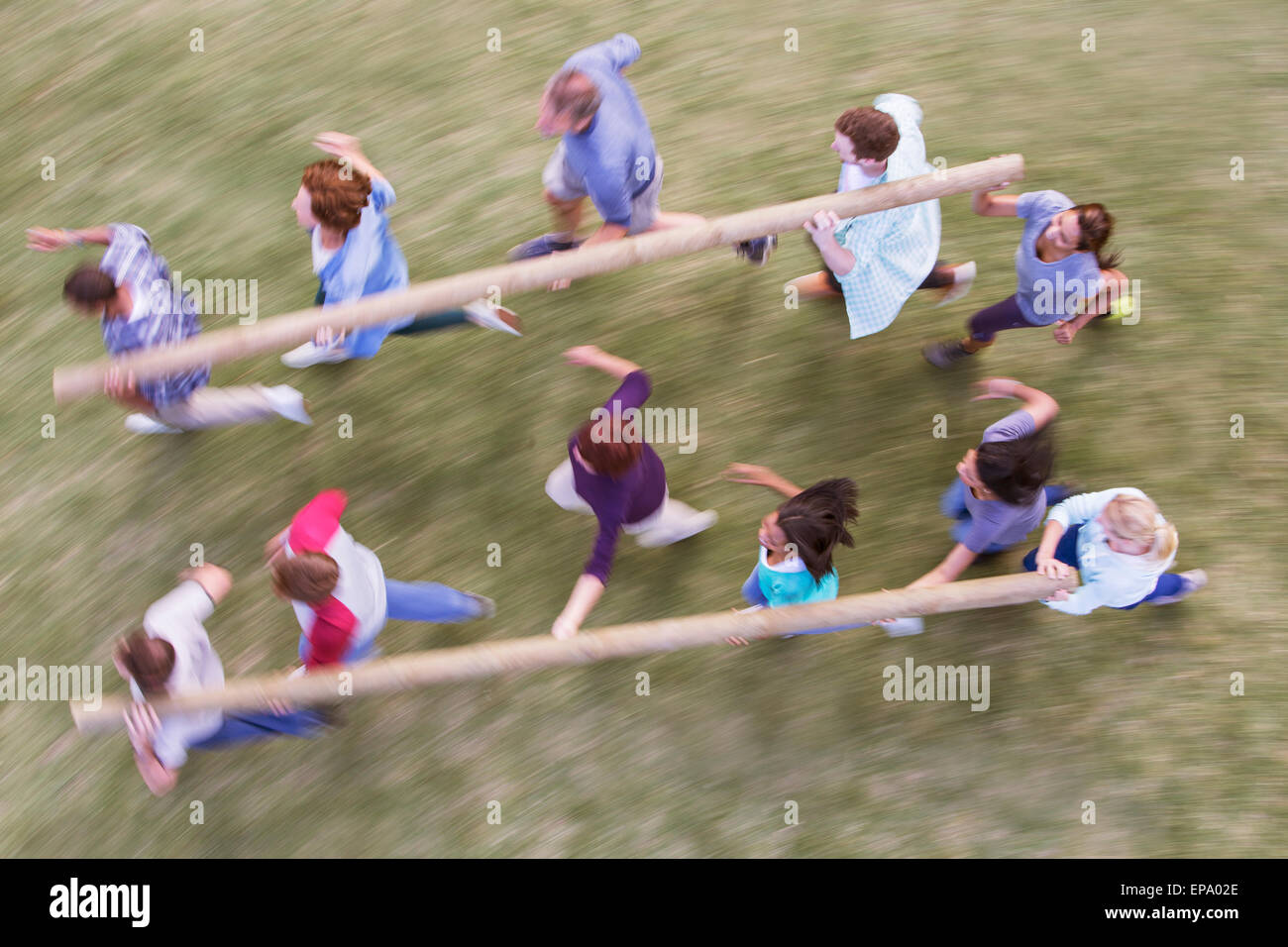 team running log Stock Photo - Alamy