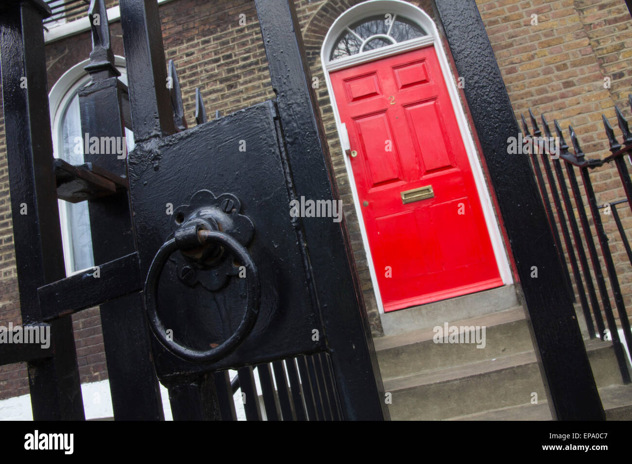 Front gates hi-res stock photography and images - Alamy
