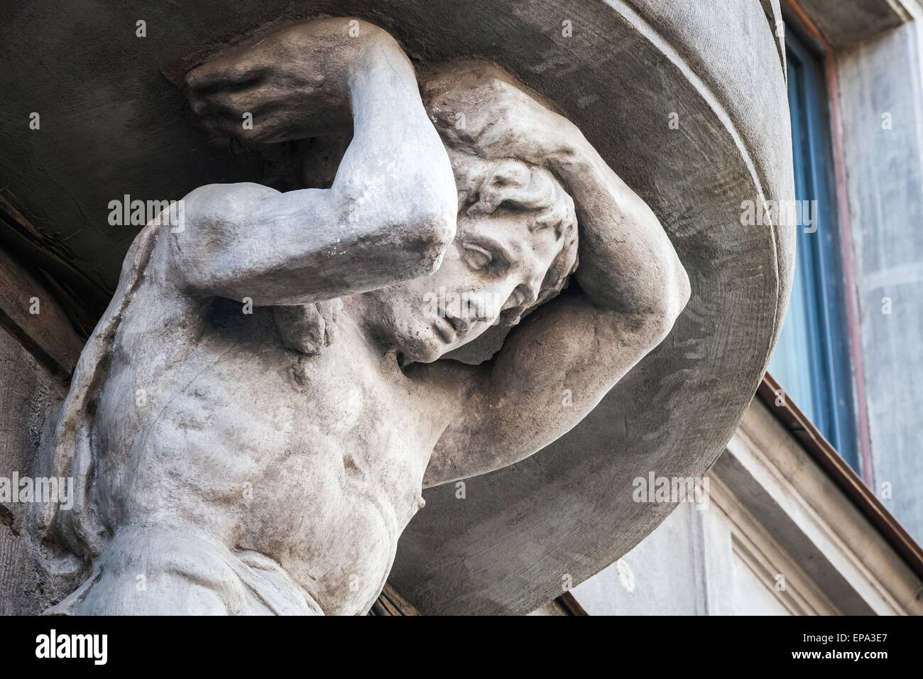 Sculpture of atlas hi-res stock photography and images - Alamy