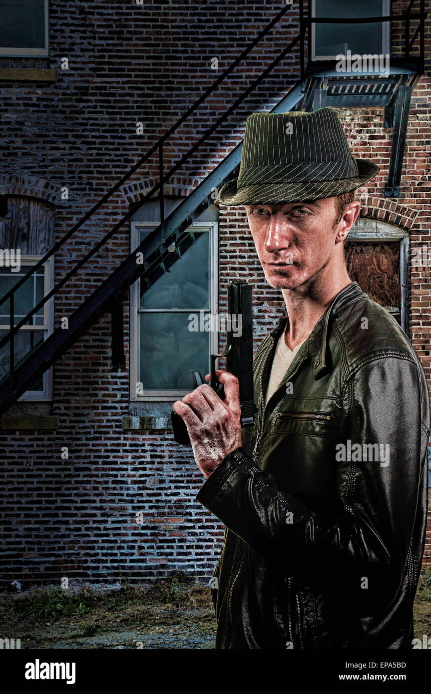 Detective man crime scene investigation hi-res stock photography and ...