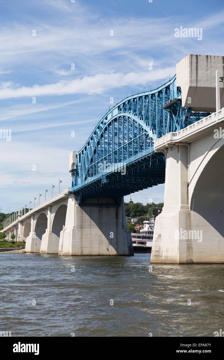 Market Street Bridge, over the Tennessee River in Chattanooga ...