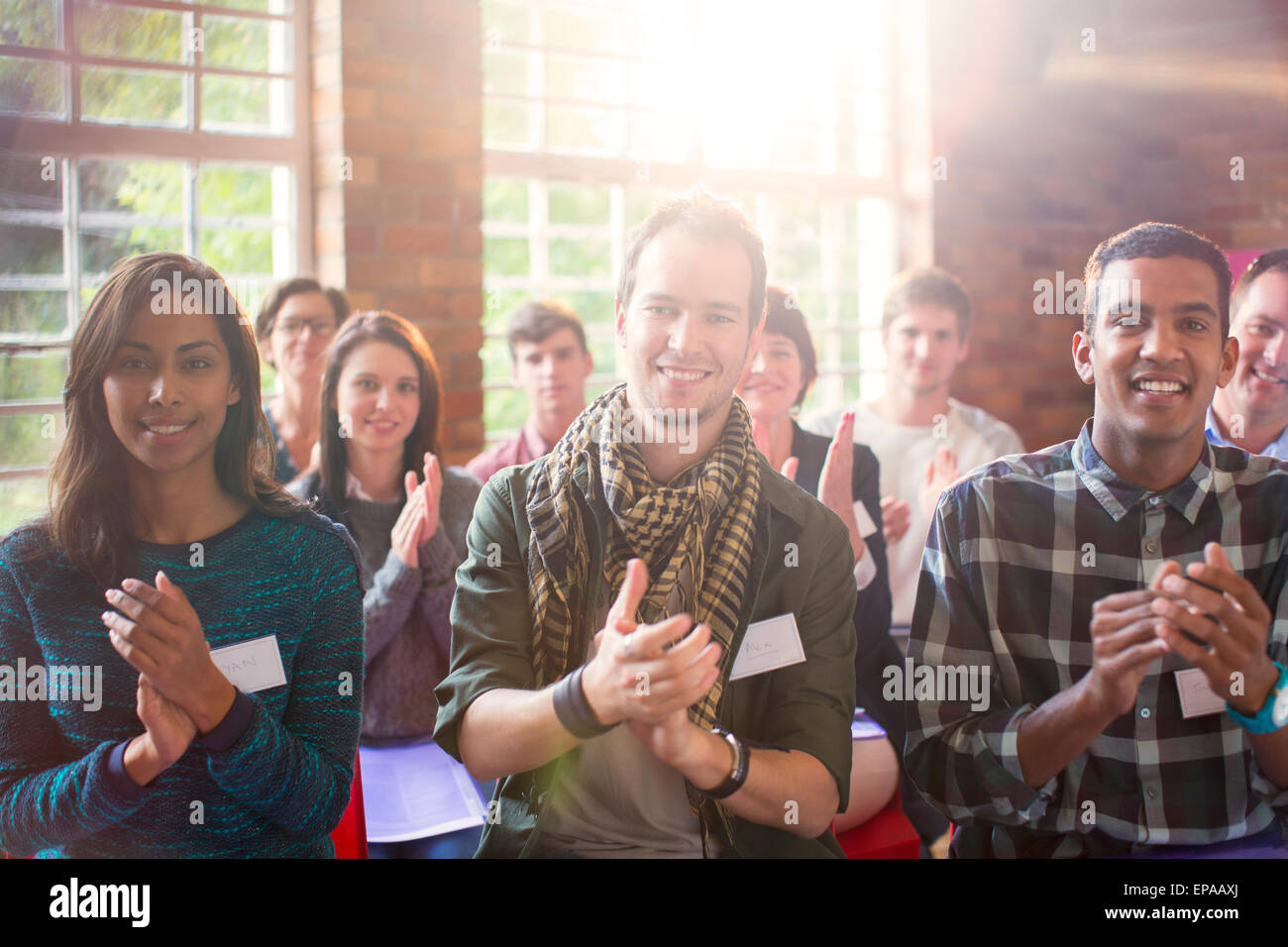 portrait clapping audience Stock Photo - Alamy portrait clapping audience Stock Photo - Alamy