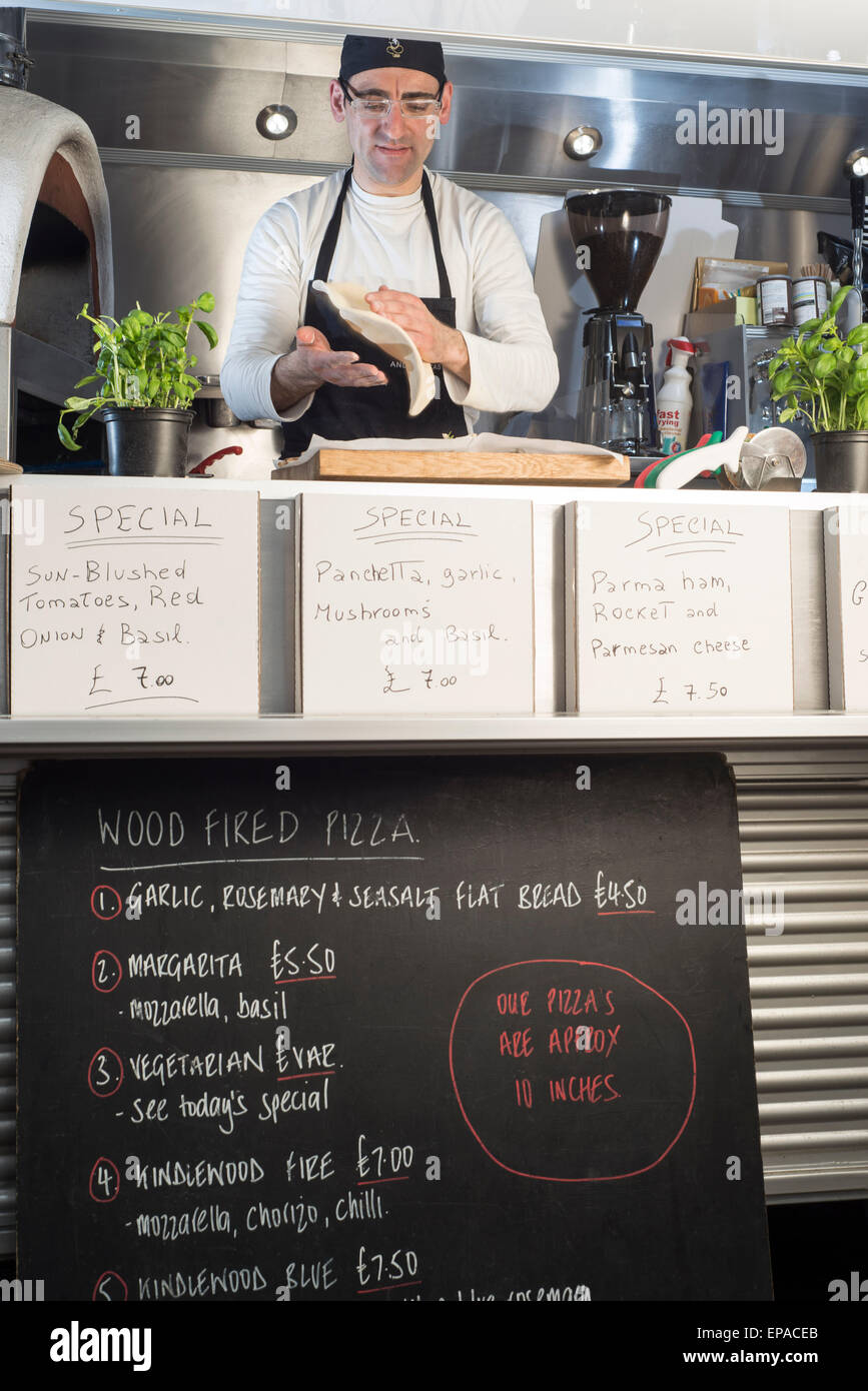 Mobile food van hi-res stock photography and images - Alamy