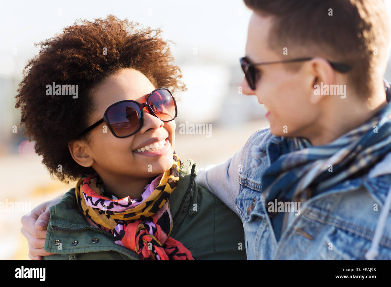 Black couple teenagers talking hi-res stock photography and images - Alamy