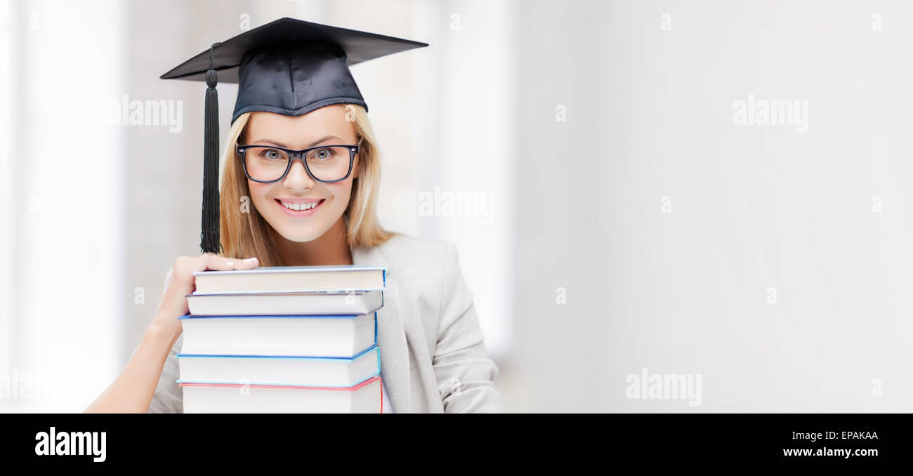 student in graduation cap Stock Photo - Alamy