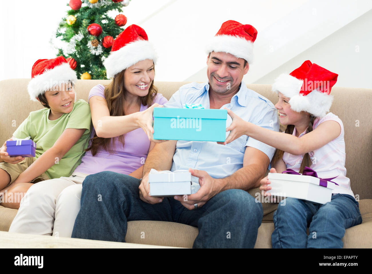 Parents exchanging children hi-res stock photography and images - Alamy