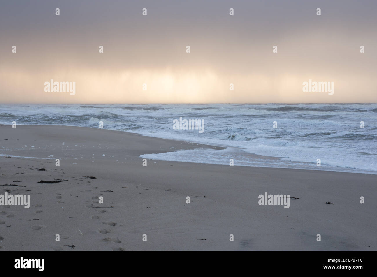 High waves hi-res stock photography and images - Alamy