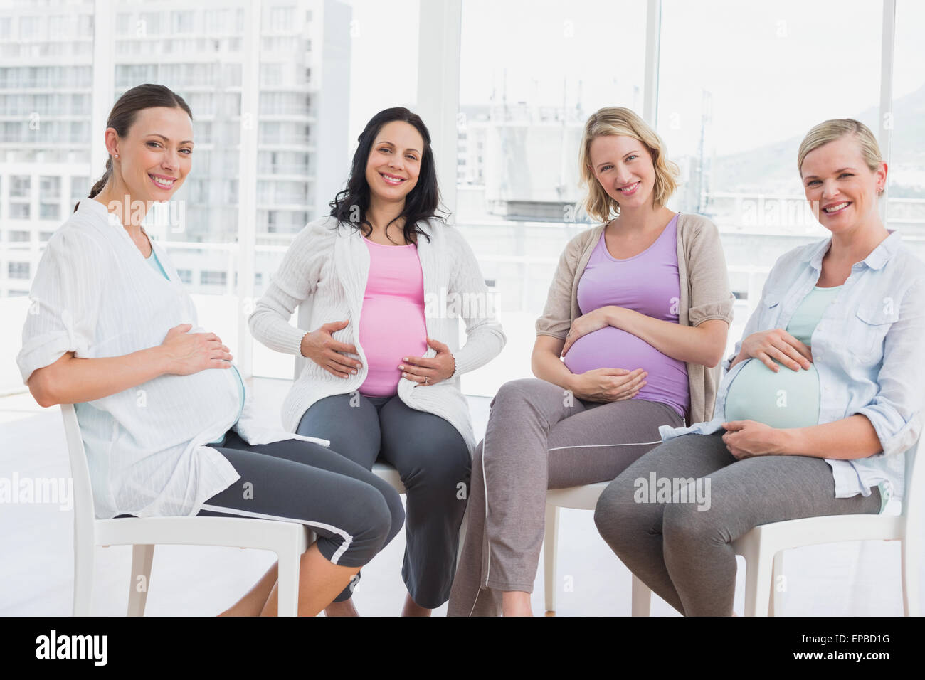 Antenatal class hi-res stock photography and images - Alamy