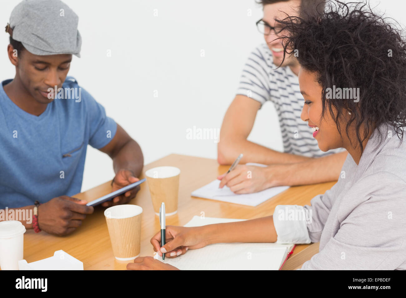 Group artists in discussion hi-res stock photography and images - Alamy