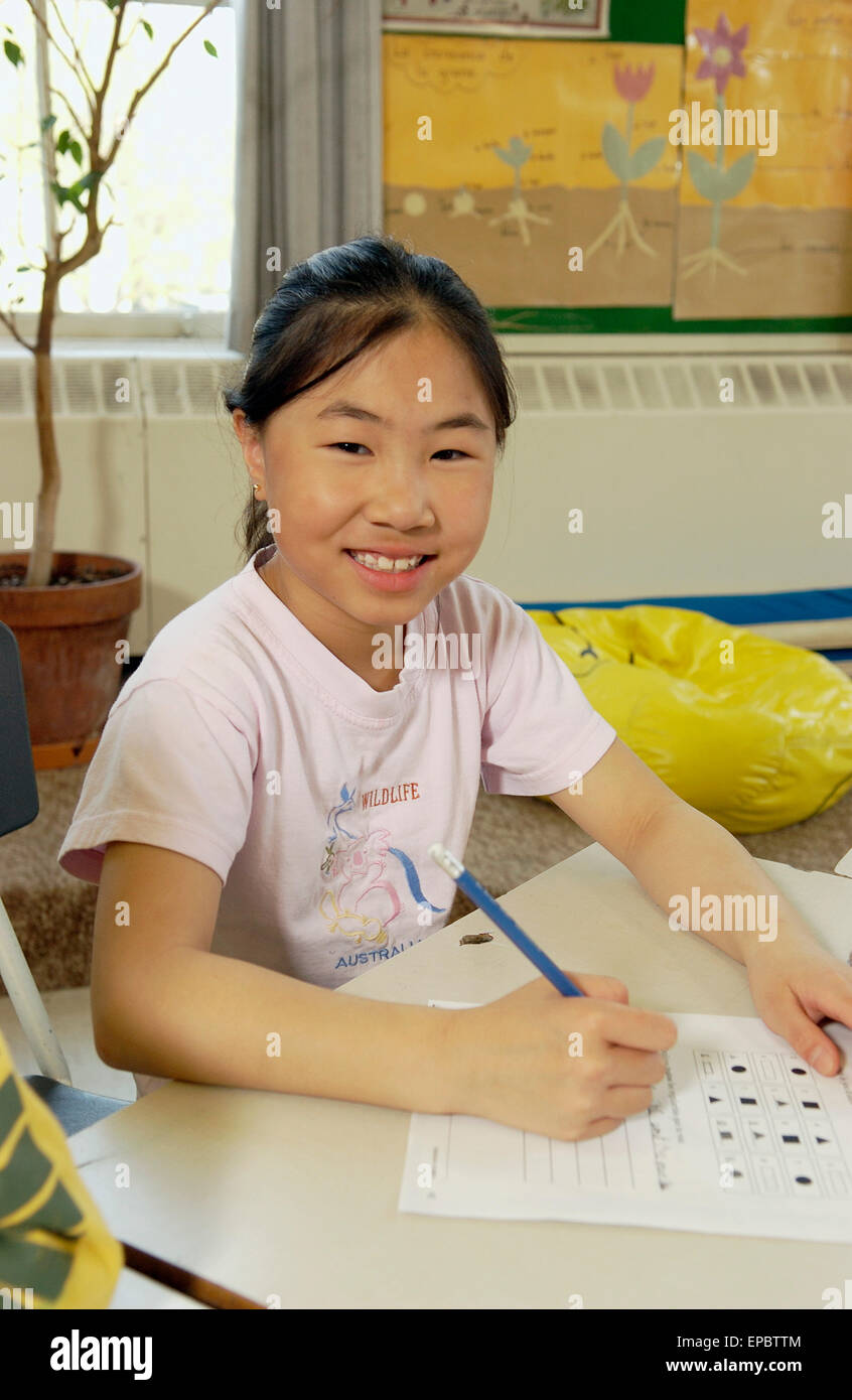 Grade 3 student hi-res stock photography and images - Alamy