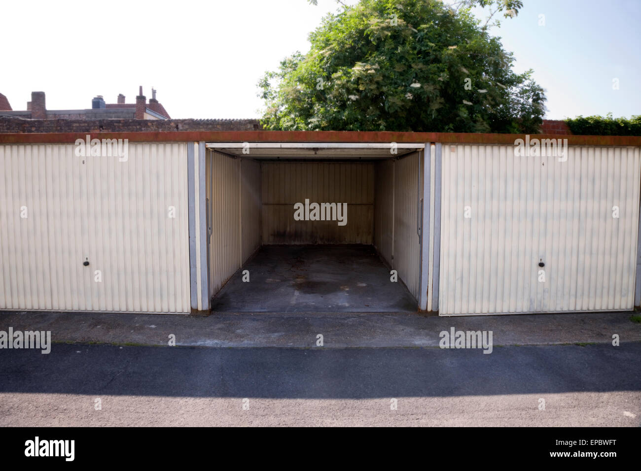 Empty Boulevards High Resolution Stock Photography and Images - Alamy