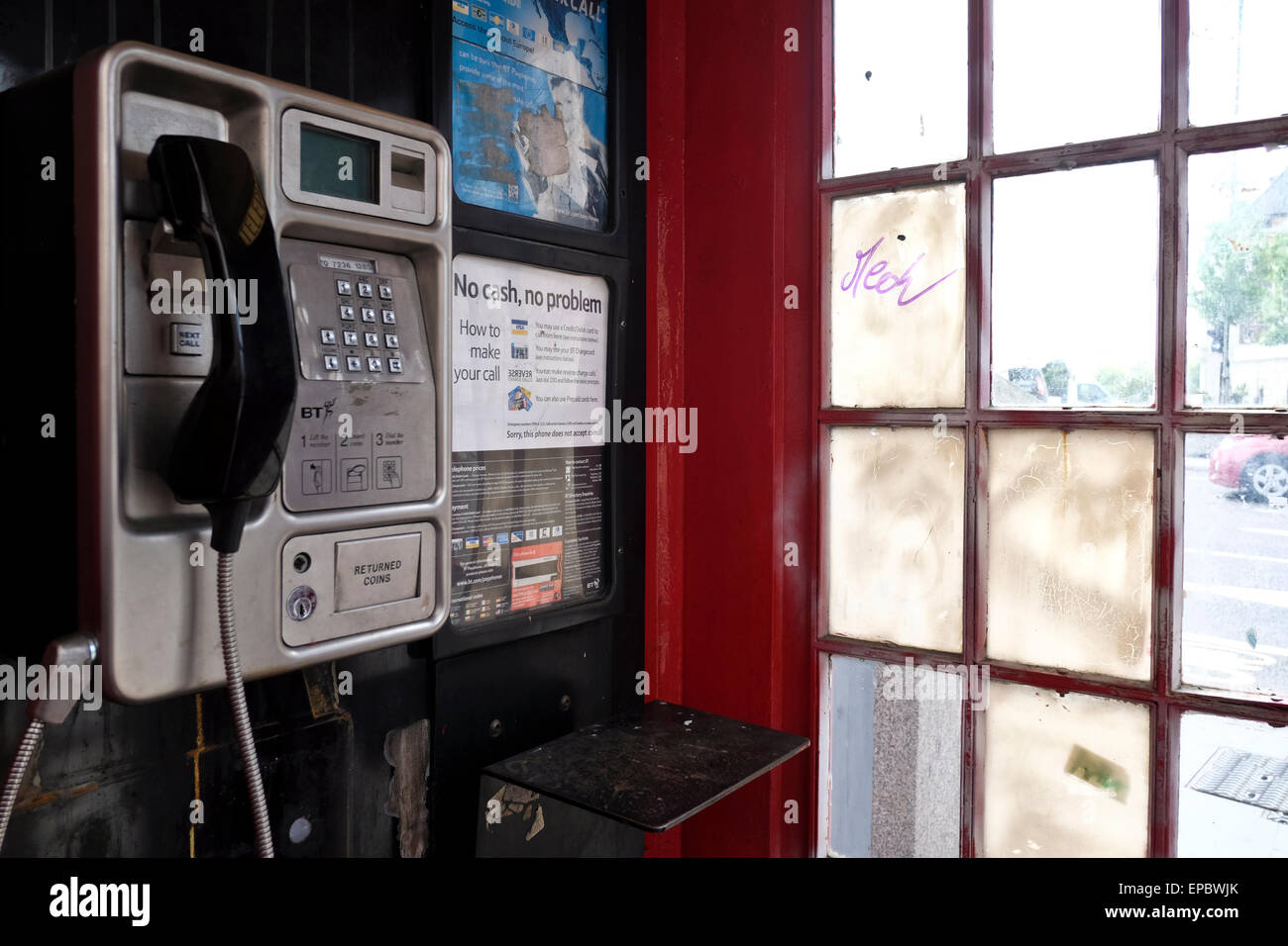 K2 Telephone Kiosk High Resolution Stock Photography and Images - Alamy